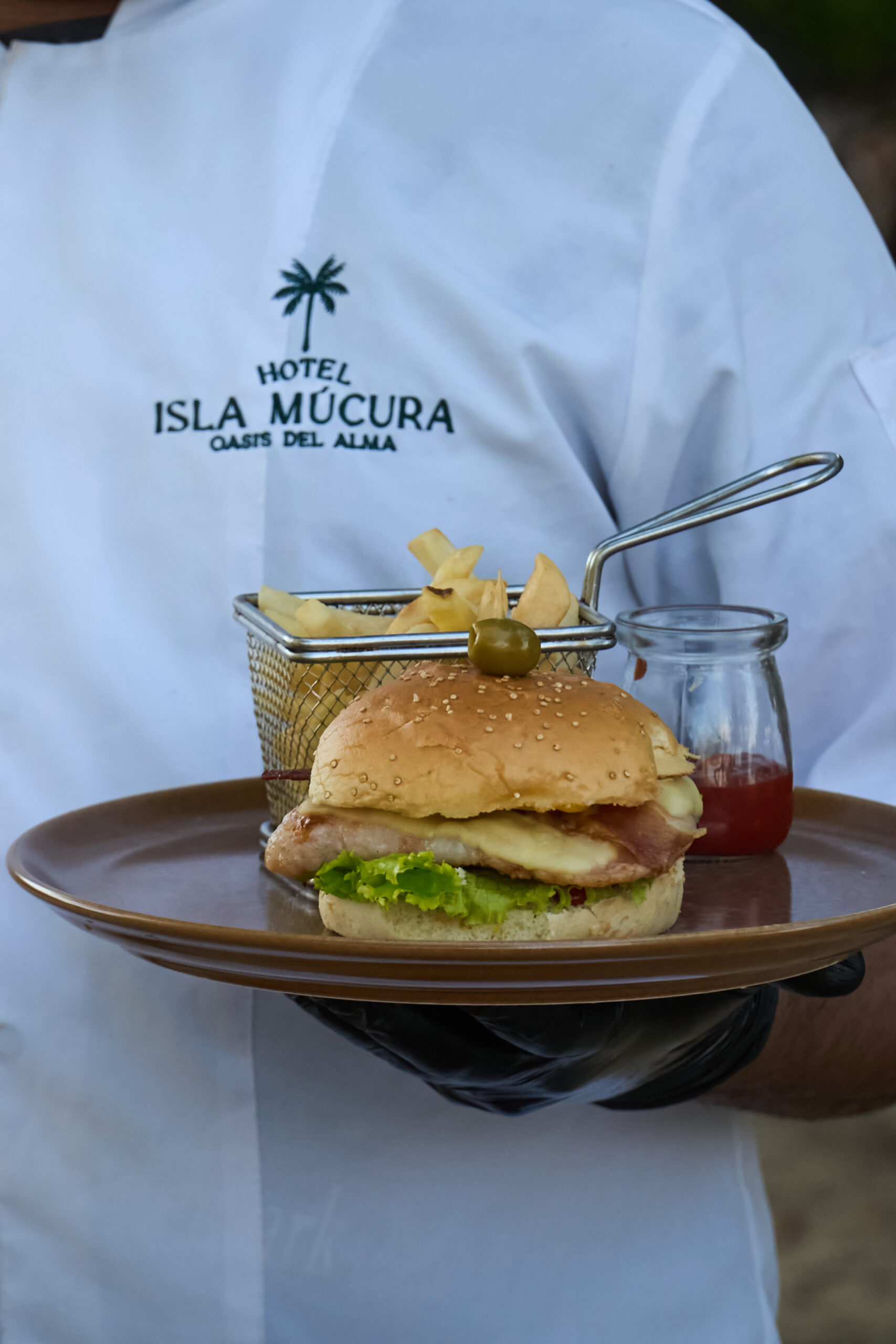 Hamburguesas de Pollo - Hotel Isla Múcura